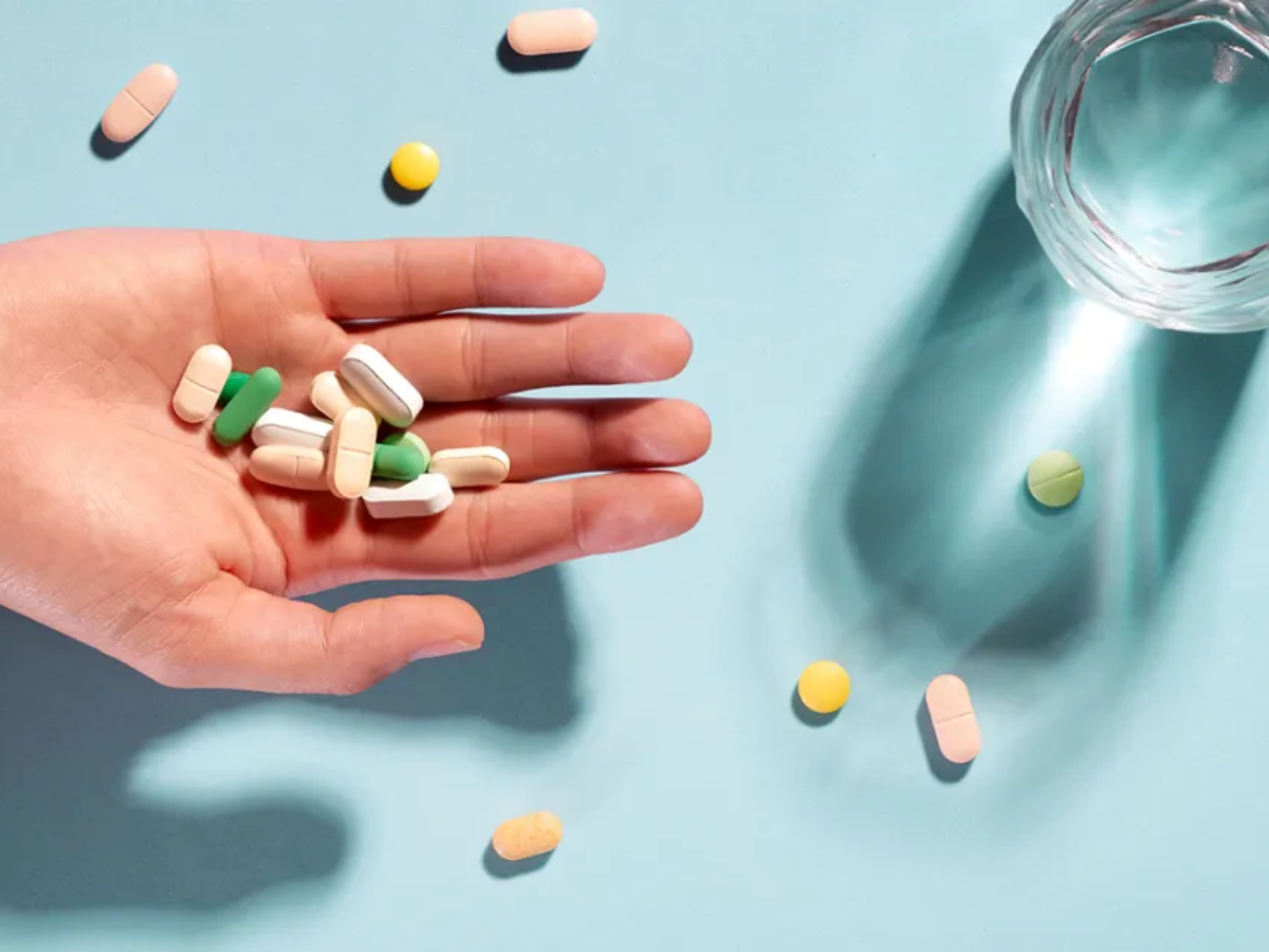 Must-Have Travel Medications: What You Need Before a Trip | Medicosmetica